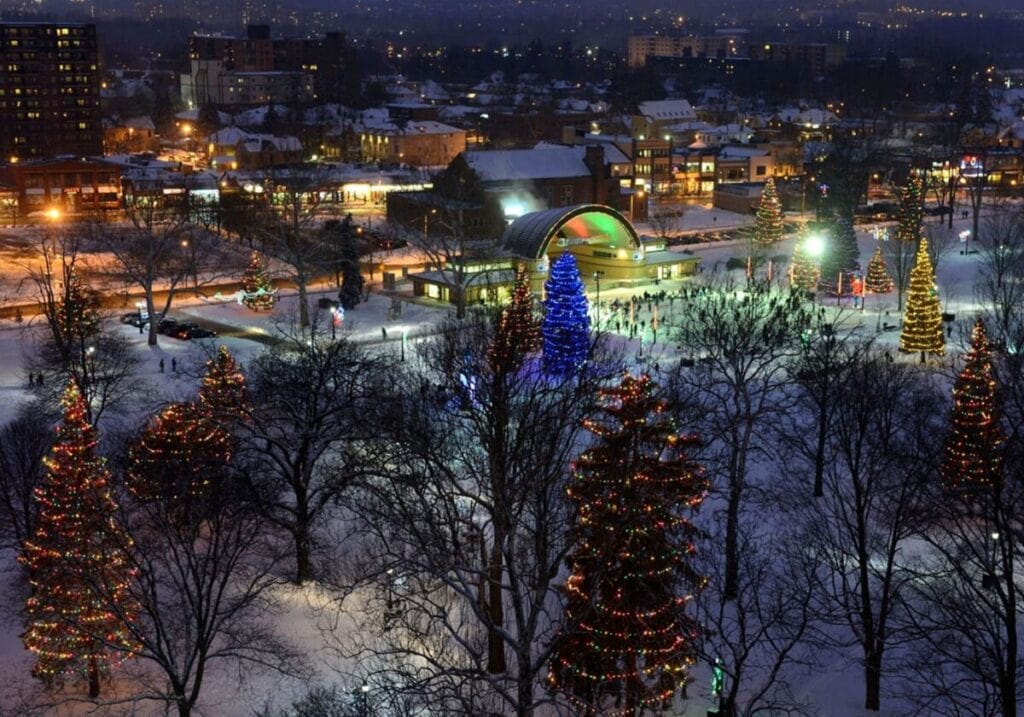 22 Winters Holidays Around The World